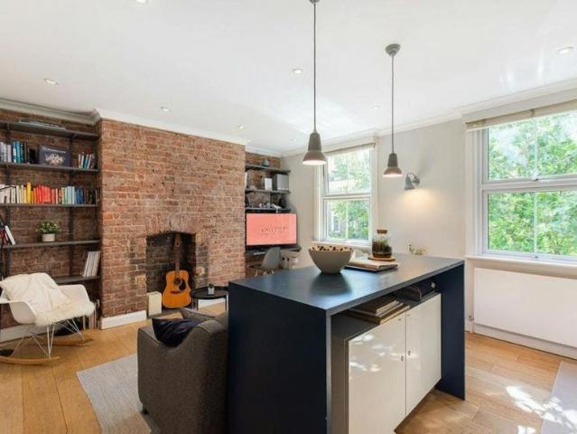 1 Bedroom Apartment London London 104258273
