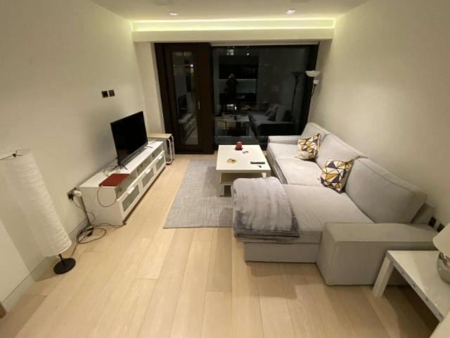 1 Bedroom Apartment London London 101770859