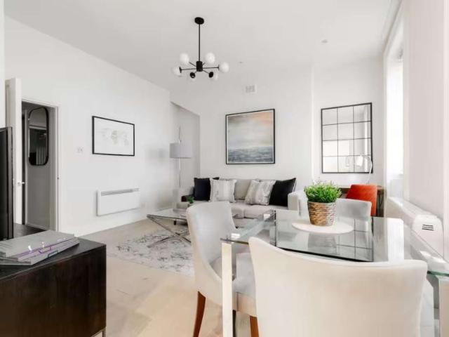 1 Bedroom Apartment London London 101806997