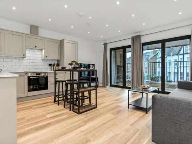 1 Bedroom Apartment London London 101815289