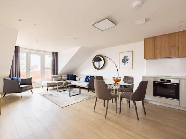 1 Bedroom Apartment London London 101816574