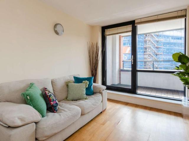 1 Bedroom Apartment London London 101816863
