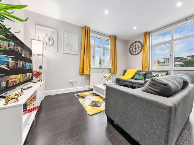 1 Bedroom Apartment London London 101819959