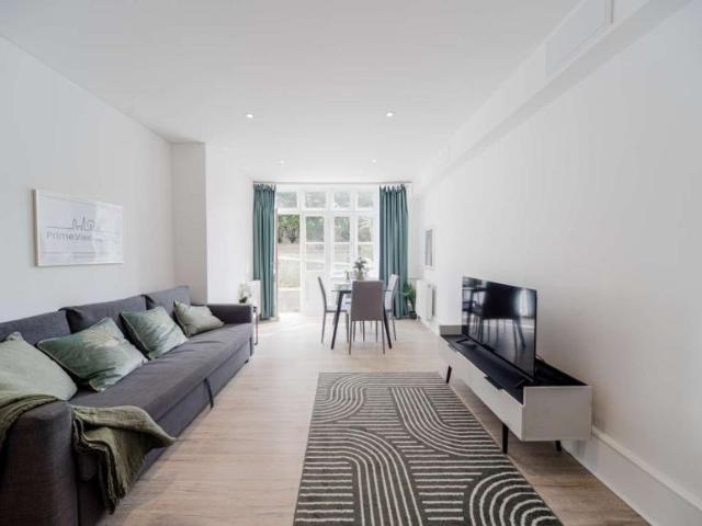 1 Bedroom Apartment London London 101813478
