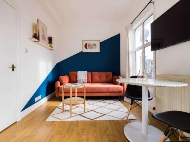 1 Bedroom Apartment London London 101824424