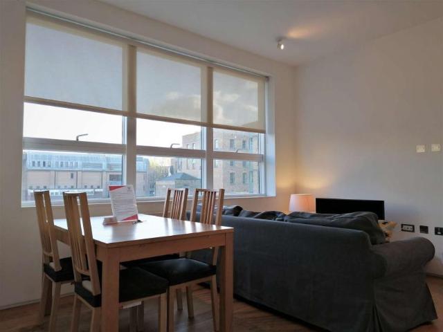 1 Bedroom Apartment London London 101821043