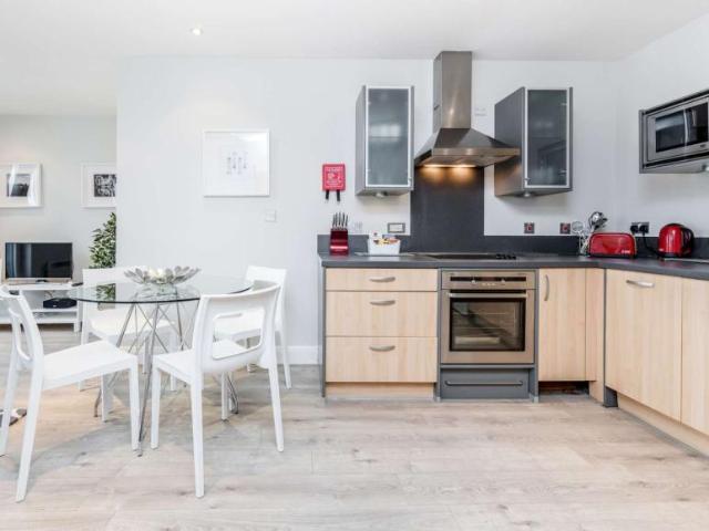 1 Bedroom Apartment London London 101821289