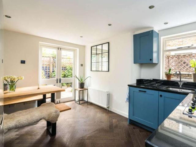 1 Bedroom Apartment London London 101836622
