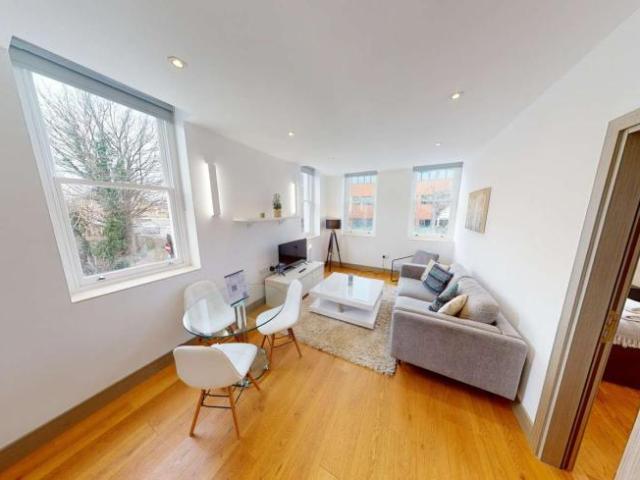 1 Bedroom Apartment London London 101837474