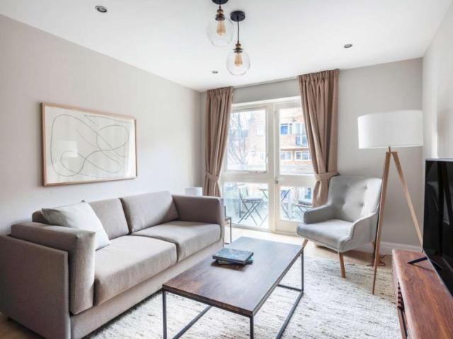 1 Bedroom Apartment London London 101846131