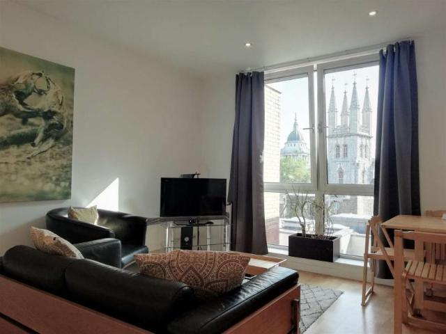 1 Bedroom Apartment London London 101846502