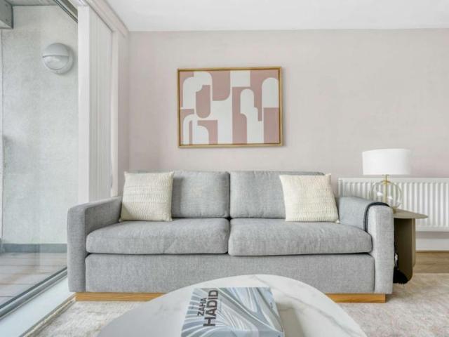 1 Bedroom Apartment London London 101854236