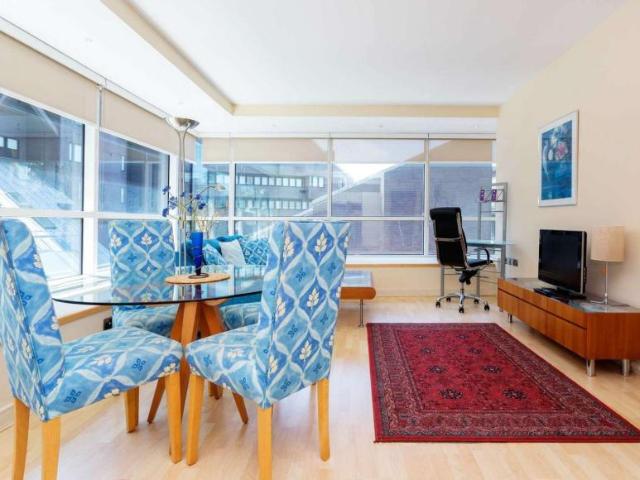 1 Bedroom Apartment London London 101851198