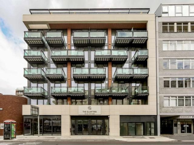 1 Bedroom Apartment London London 102146958