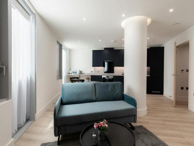 1 Bedroom Apartment London London 102814382