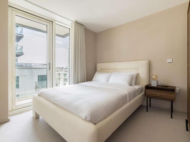 1 Bedroom Apartment London London 103094176
