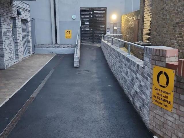 1 Bedroom Apartment London London 67534741