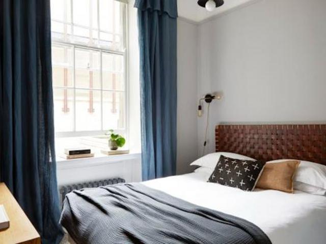 1 Bedroom Apartment London London 69806360
