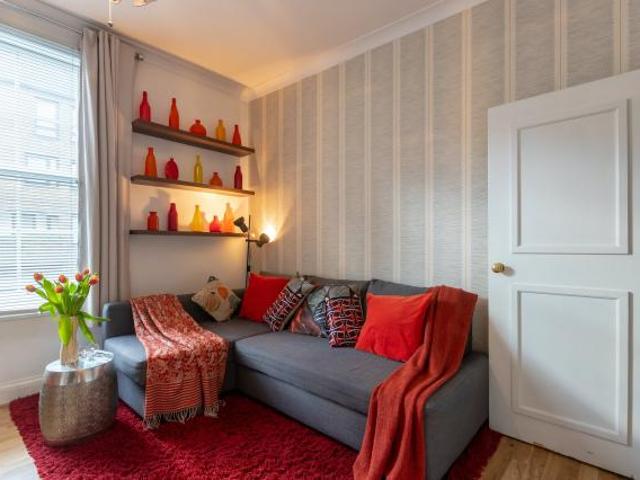 1 Bedroom Apartment London London 72901044