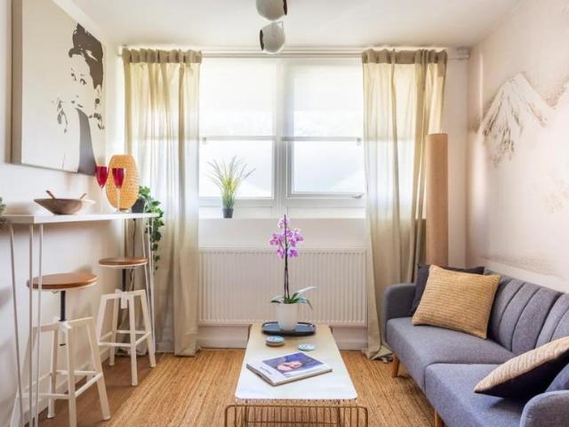 1 Bedroom Apartment London London 77948696