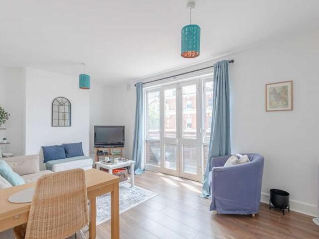 1 Bedroom Apartment London London 81481481