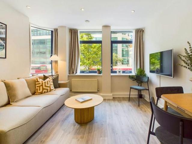 1 Bedroom Apartment London London 84177558