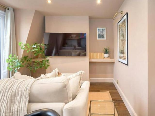1 Bedroom Apartment London London 84177286