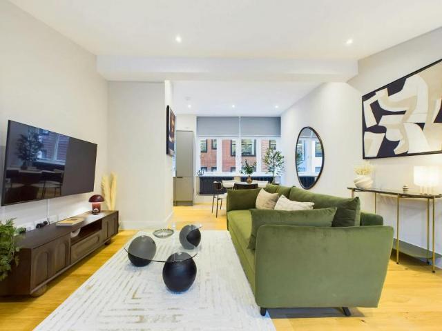 1 Bedroom Apartment London London 89145797