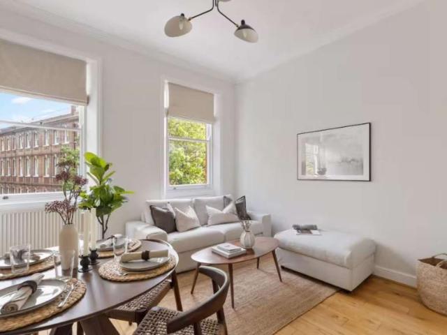 1 Bedroom Apartment London London 91145354