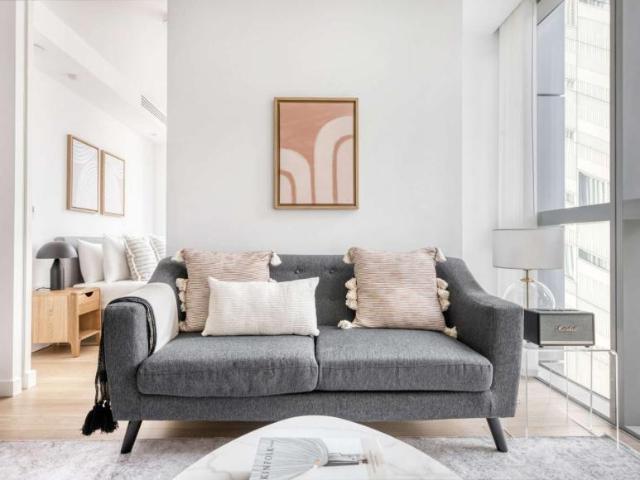 1 Bedroom Apartment London London 95625317