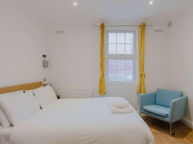 1 Bedroom Apartment London London 96690795