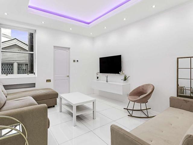 1 Bedroom Apartment London London 97809491
