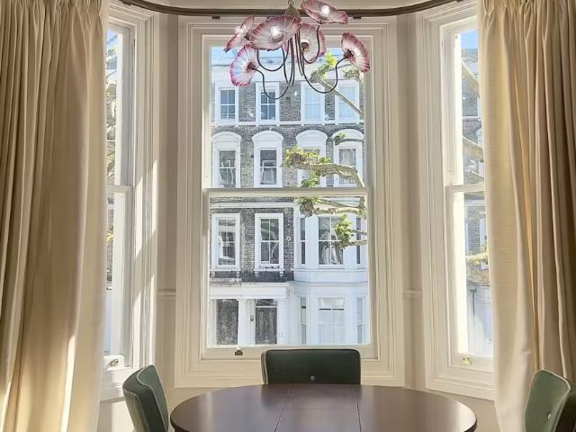 1 Bedroom Apartment London London 98602779