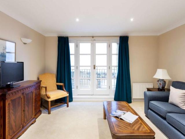 1 Bedroom Apartment London London 98604472