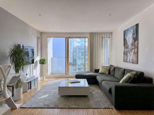 1 Bedroom Apartment London London 99798809