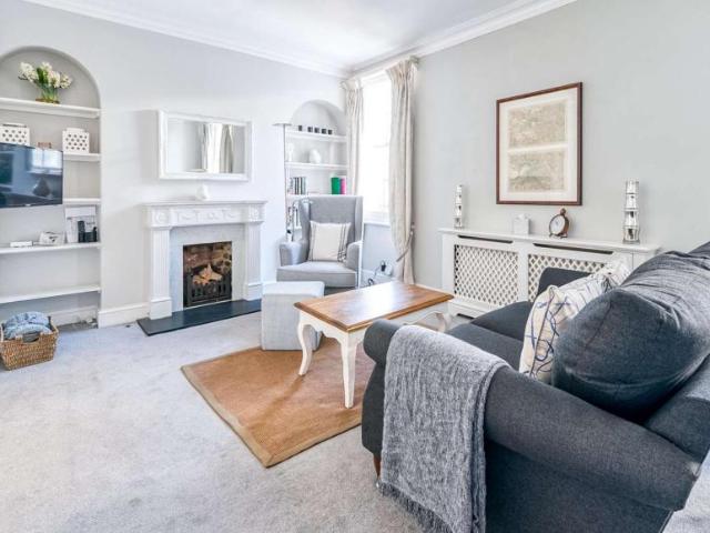 1 Bedroom Apartment London London 99938747