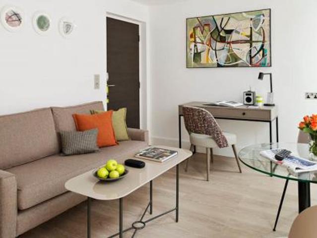 1 Bedroom Apartment London London LS65825984