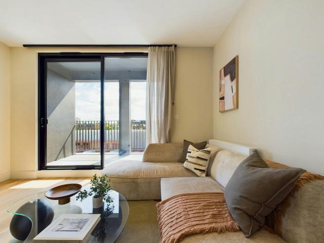 1 Bedroom Apartment London London LS84177523