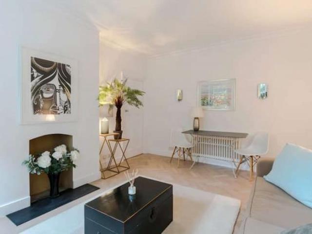 1 Bedroom Apartment London London LS85521429