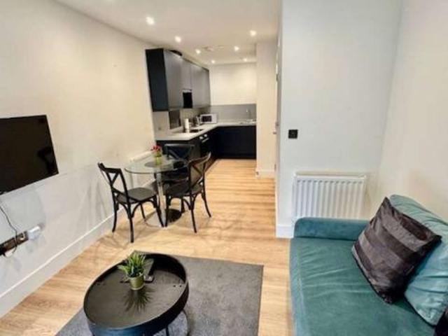 1 Bedroom Apartment London London LS88631179
