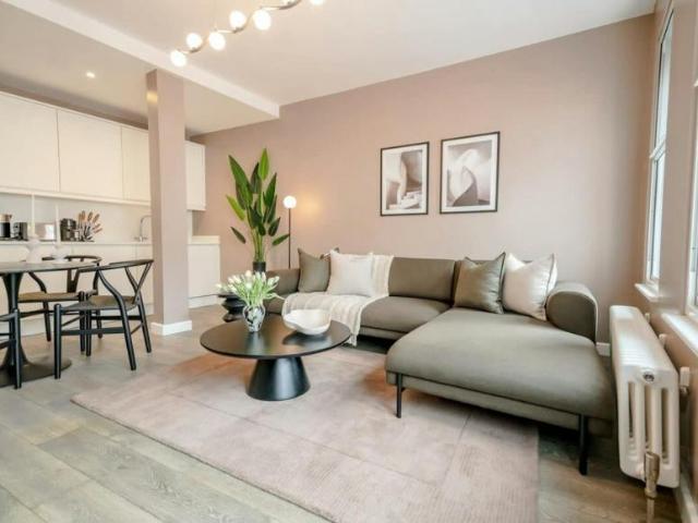 1 Bedroom Apartment London London LS89137061