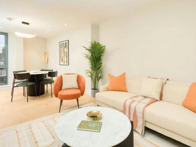 1 Bedroom Apartment London London LS90930333