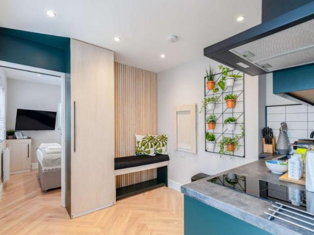 1 Bedroom Apartment London London LS95325351