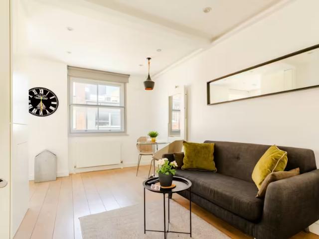 1 Bedroom Apartment London London LS97311194
