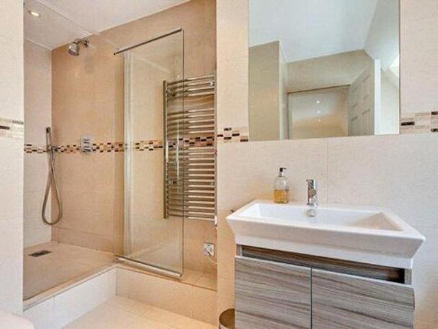 1 Bedroom Apartment London London LS100027246