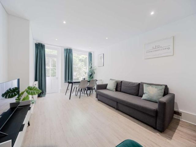 1 Bedroom Apartment London London LS101821615