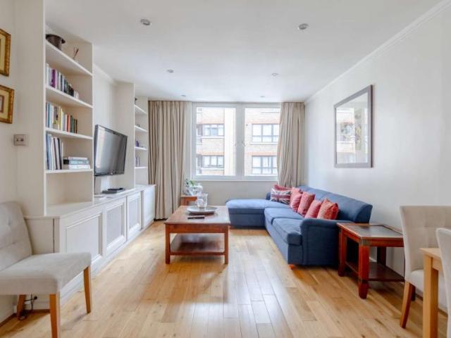 1 Bedroom Apartment London London LS101822298