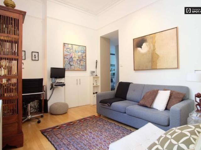 1 Bedroom Apartment London London LS101824113