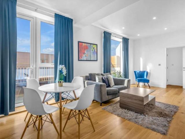 1 Bedroom Apartment London London LS101846787
