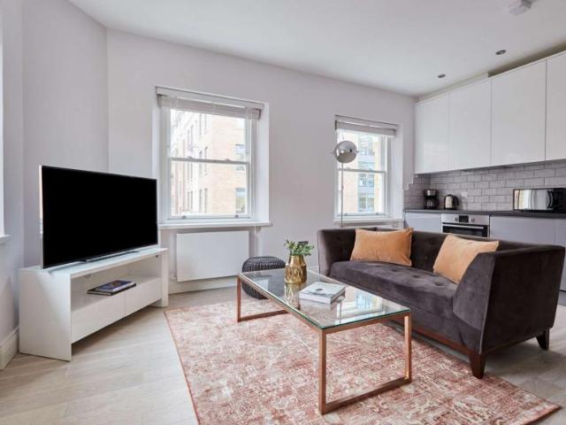 1 Bedroom Apartment London London LS101848475